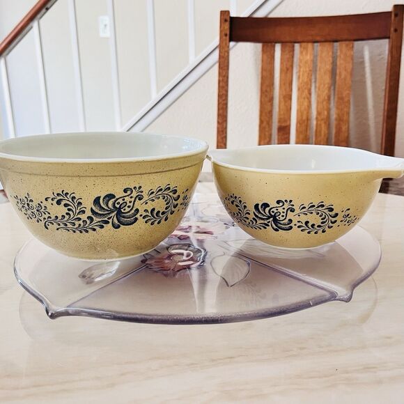 Pyrex | Dining | 2pc Pyrex Homestead 42 44 Mixing Bowl Blue Flowers On ...